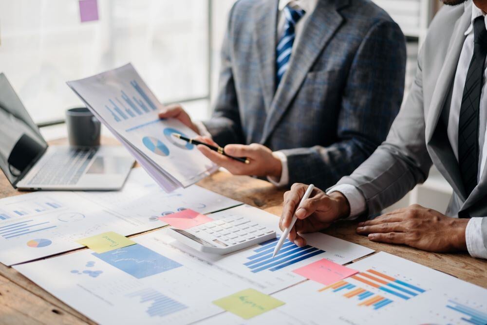 Know Your Rivals: Master Competitive Analysis for Business