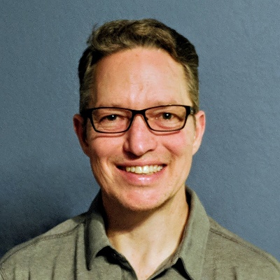 I help businesses grow through the strategic use of digital marketing.